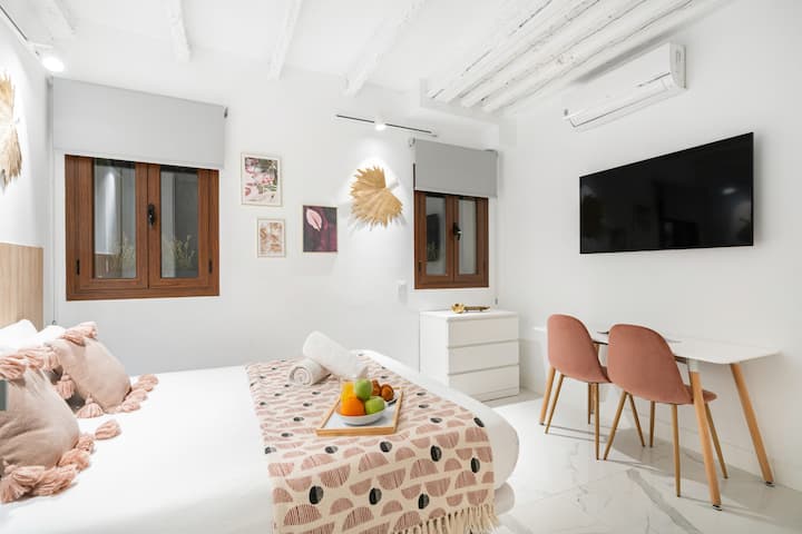 Dobo Luna 2pax 1bth With Kittchen Int - Madrid