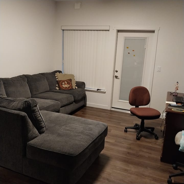 Private Room In New Apartment - Roseburg, OR