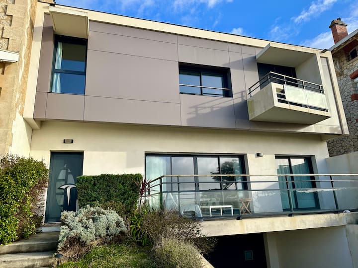 Villa 1er Ligne Avec 4 Chambres - Saint-Palais-sur-Mer