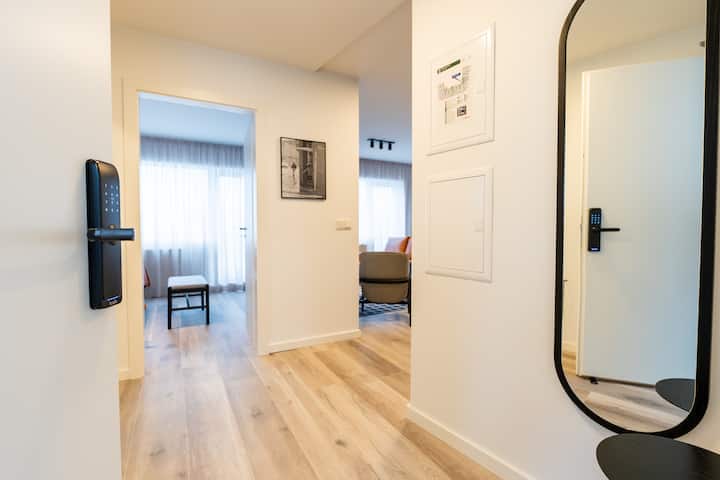 Deluxe Three Bedroom Apartment At Hlemmur Suites - Reykjavík