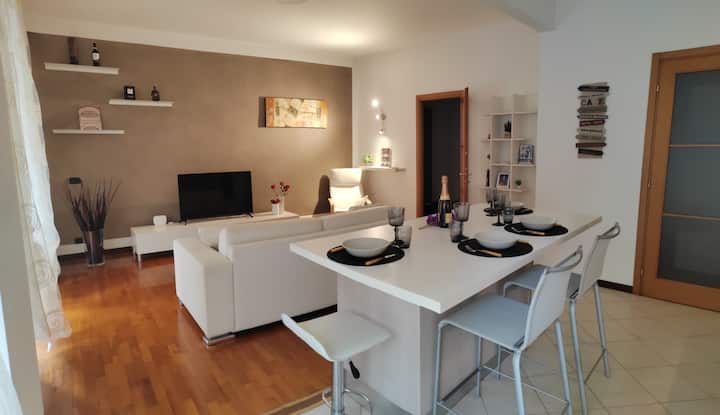 Free Parking - Style House - Gênes