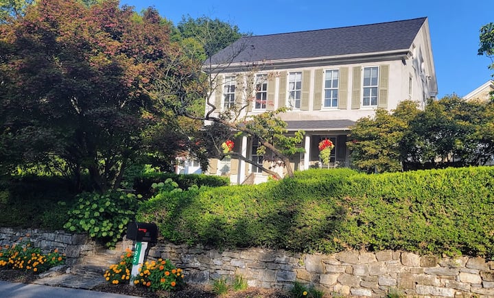 Pinetown Bridge Bnb - Waterfront - Conestoga Room - Lancaster, PA