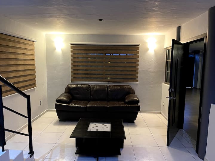 Residencia Cerca De Tlaquepaque - Tlaquepaque