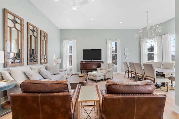 Gloria Estate- 2 Blocks To Silos - Waco, TX