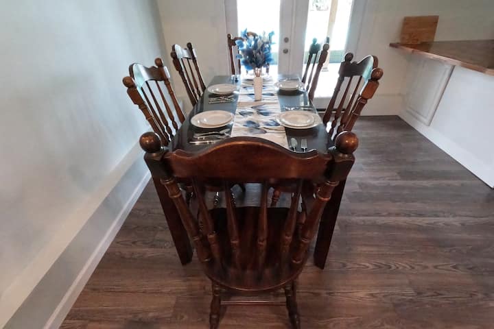 Entire Guest Suite W/kitchen 2 Bedrooms 3 Beds - Ladner