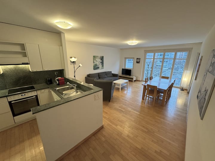 City Center / Brunau - 2.5 Rooms - Zurich