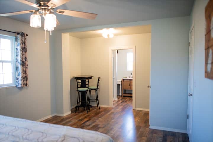 Countryprivatesuite 1bdr & Bath: Homestead House - Pink, OK