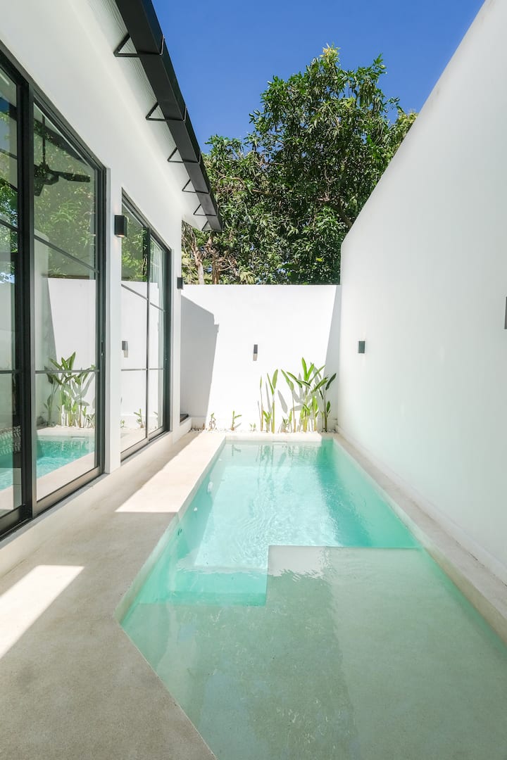 The Minimalist Charm And Unique Sunken Living Room - Uluwatu
