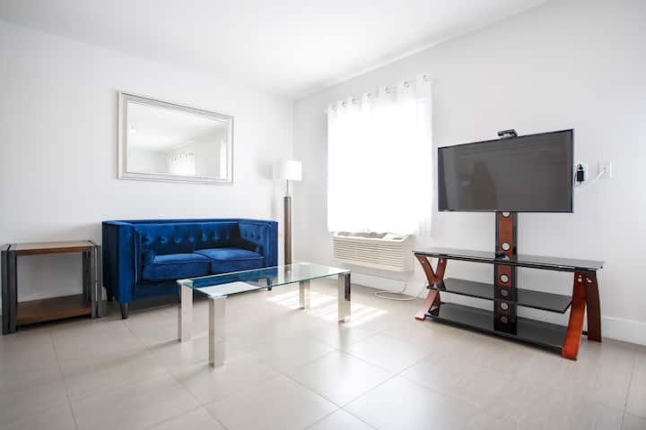 Boutique One Block From Beach! - Miami Beach
