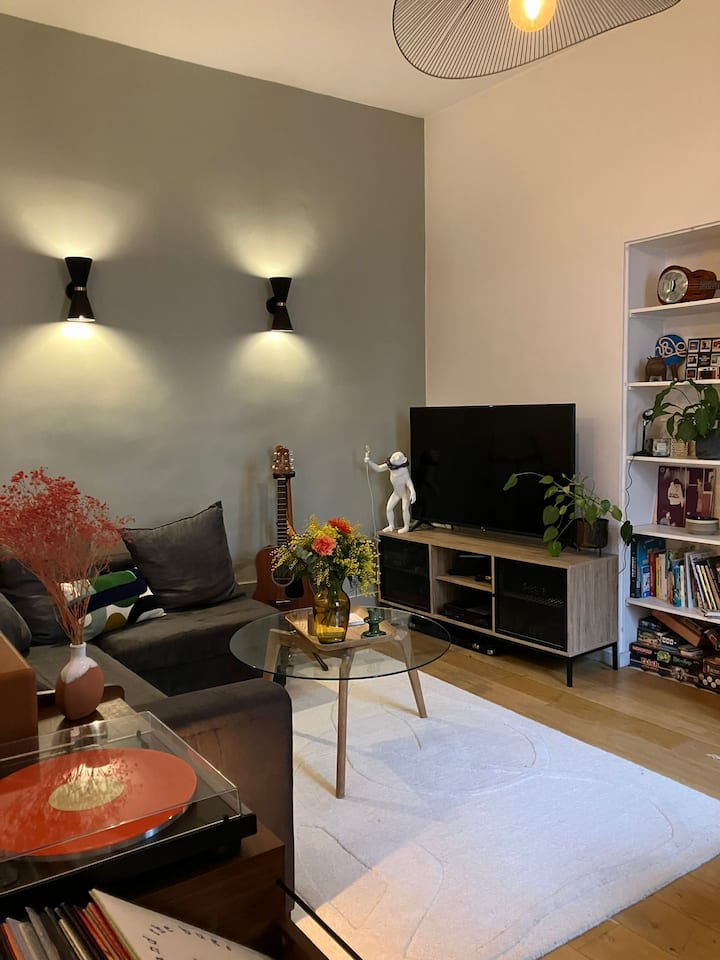 Quiet Modern Flat In Trendy 11th - Paris