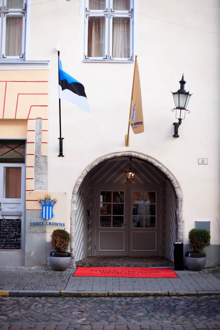 Three Crowns Apartments - Tallinn