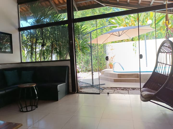 Espaço Com Piscina Para Eventos - Joinville