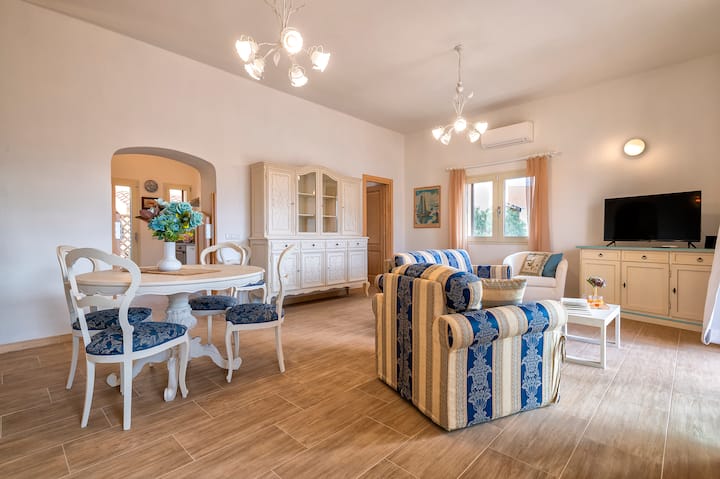 [Casa Con Giardino - 100mt Dal Mare - Bbq E Ac] - Golfo Aranci