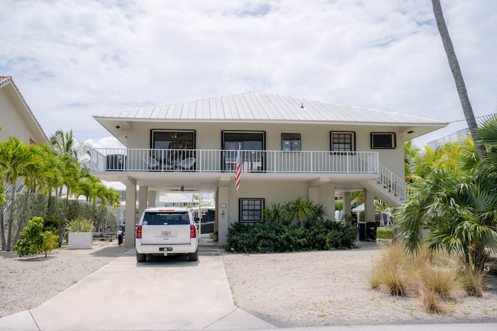 Port Antigua Canal Front Home - Islamorada, FL