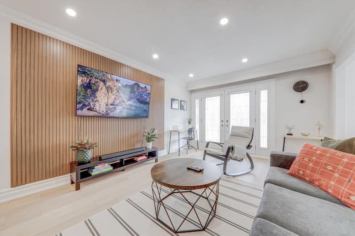 Modern Cozy 3 Bedroom Home In Downtown Mississauga - Mississauga