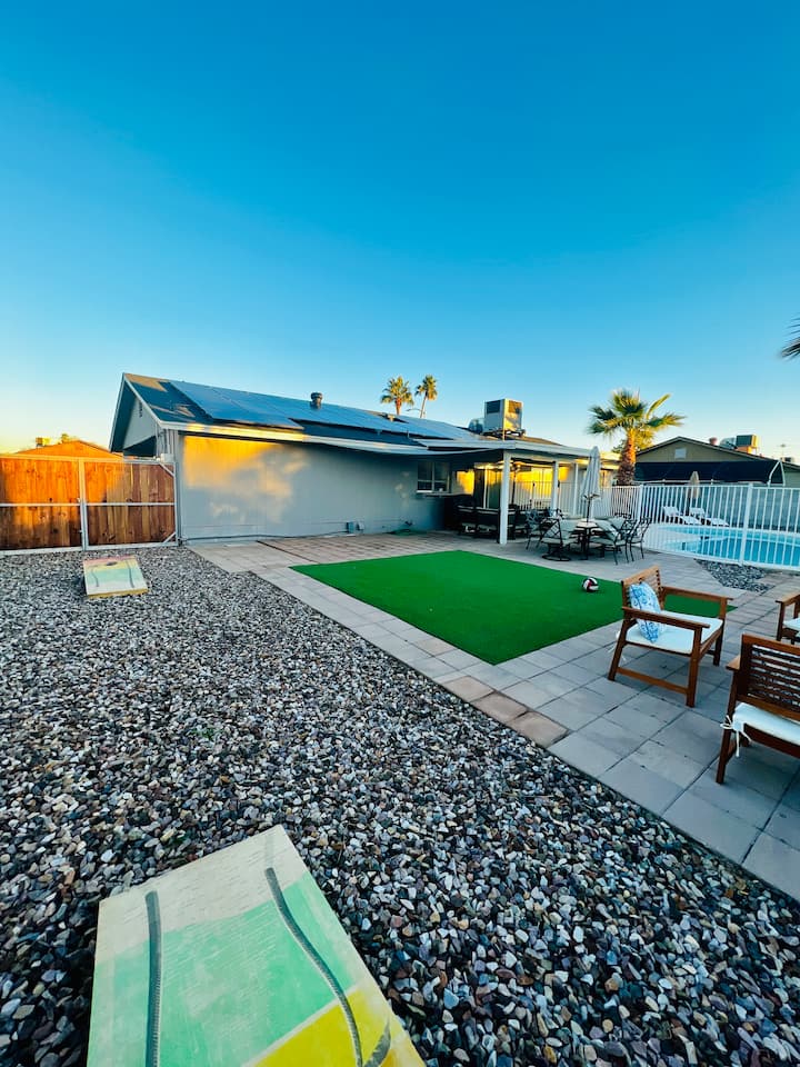 Oasis On 12th | 3 Bed | Pool | Bbq | Fire Pit - Phoenix, AZ