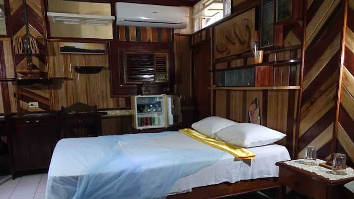 "La Madera" One Of A Kind Hostel - Cuba