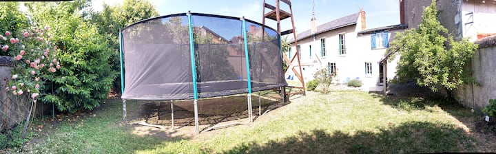 Gite Médicis Blois- 3 Giga Trampolines - Blois