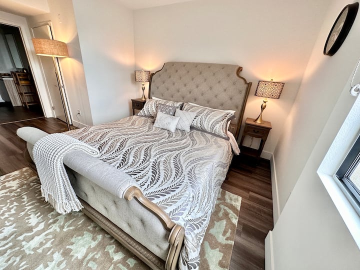 Luxe Apartment In Downtown Sm - Santa Monica