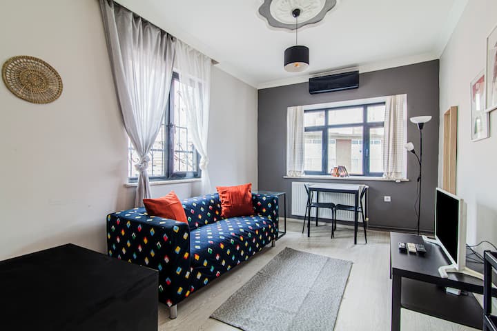 In The Heart Of Istanbul, 1br Stylish,spacious Apt - Kâğıthane