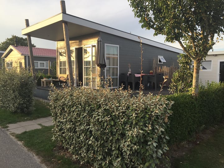 Stijlvol Tiny House Op Park Nabij Zee - Oostkapelle