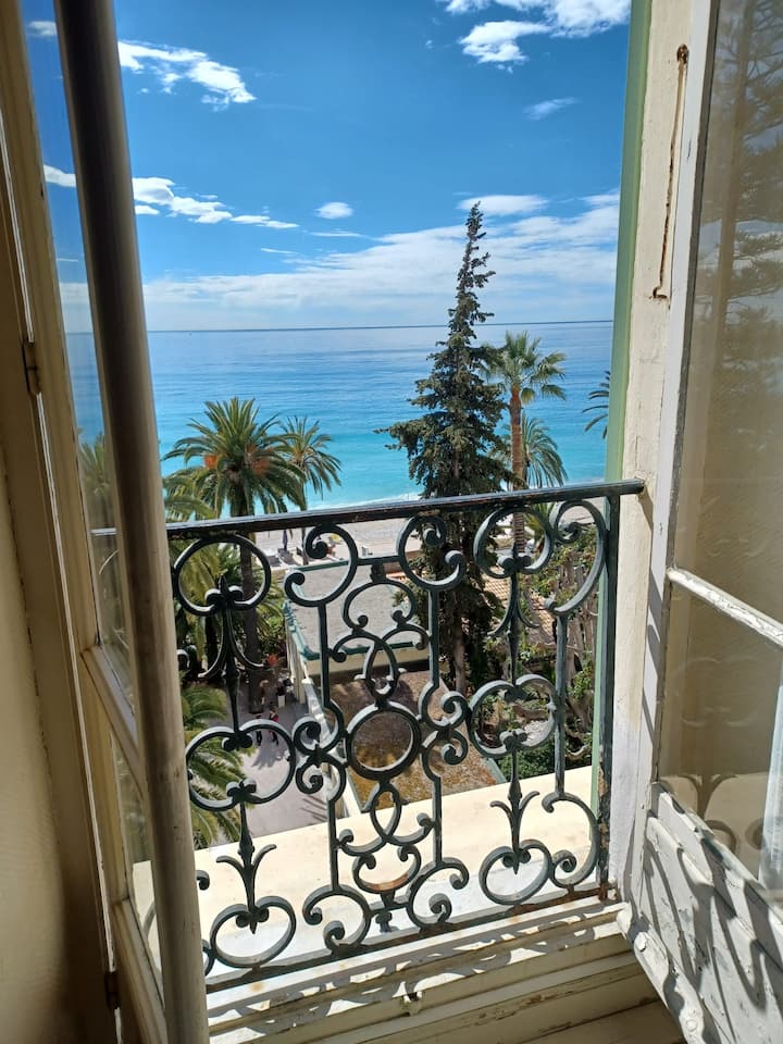 Studio Front De Mer Au Cœur De Menton - Plage Rondelli (Menton)