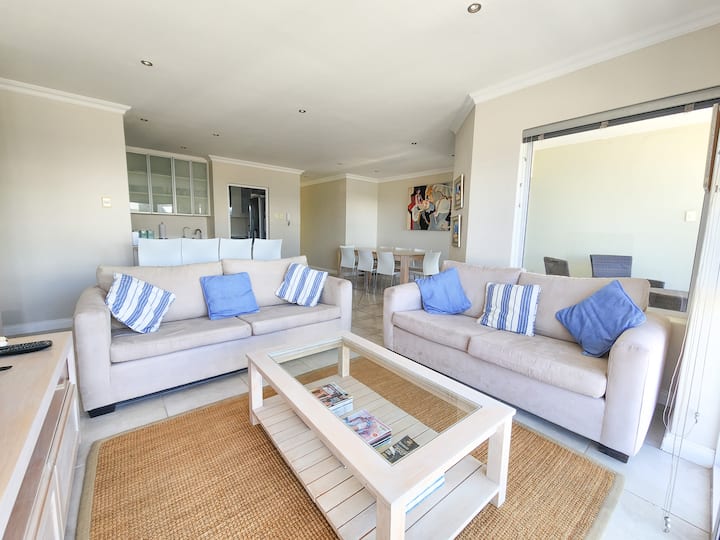 Tides Beach Apartment - Jeffreys Bay