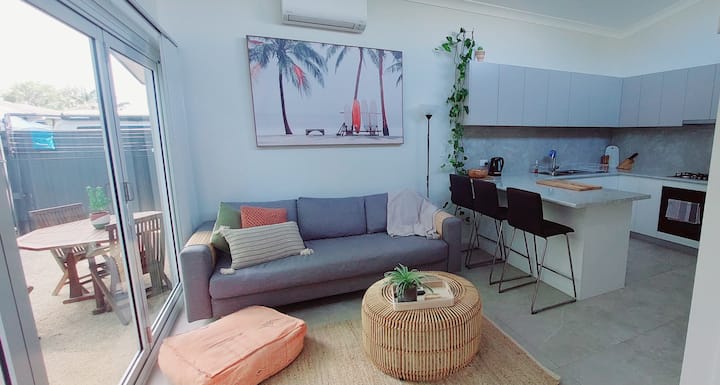 " Coastal Weekender " - Ettalong Beach