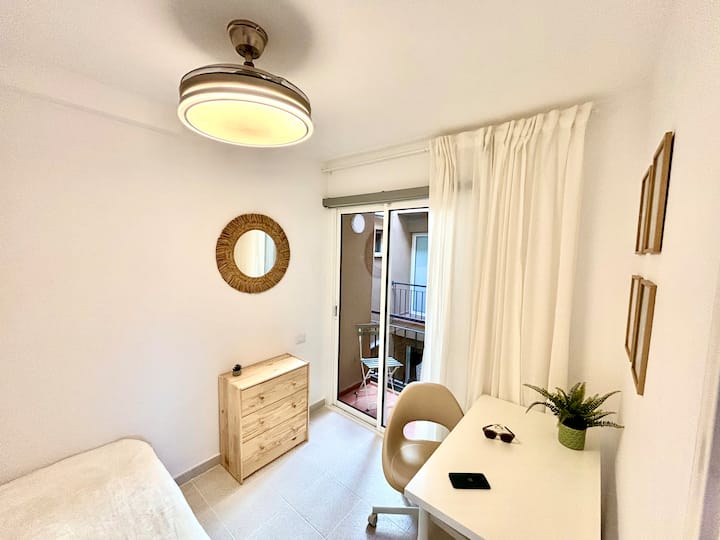 Quiet Room In A Shared Flat @Corralejocentral - Corralejo