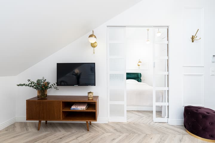 Boutique Palais De Cracovie • 2br • Elevator & A/c - Krakow