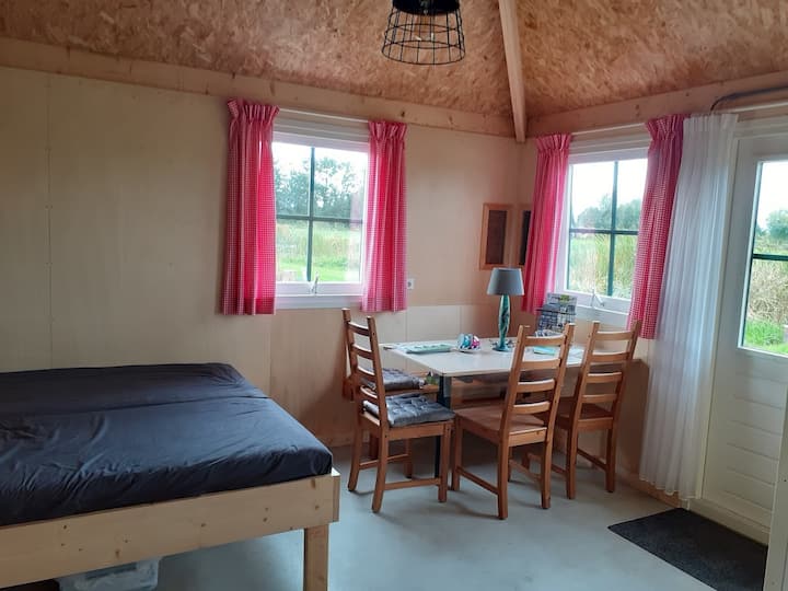 Circulaire Hooiberghut, Weiland - Bodegraven