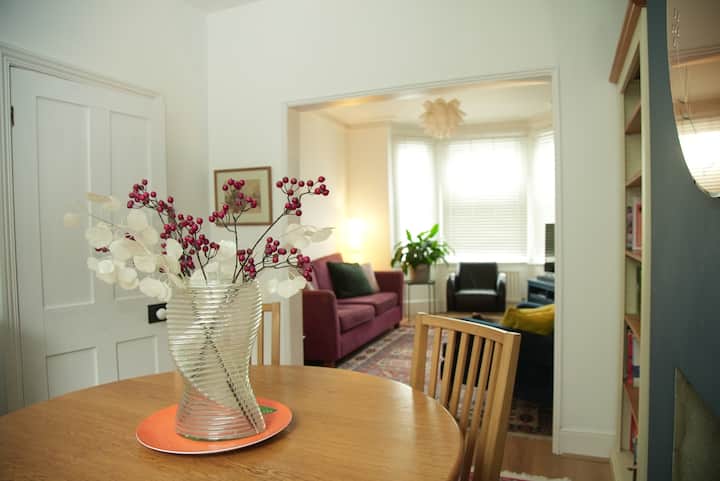 Charming Victorian Terrace - Steyning