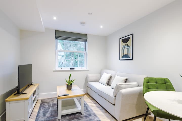 Rock Mill | Deluxe 1-bed Apartment - Castleton