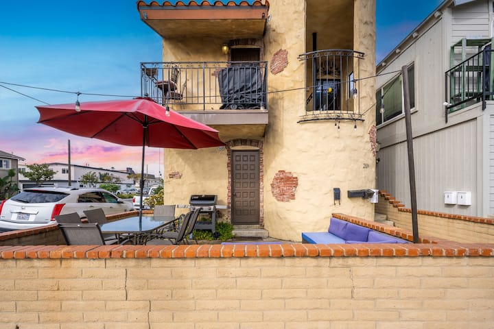 Charming 1-bedroom Home On 29th Street - Newport Beach, CA