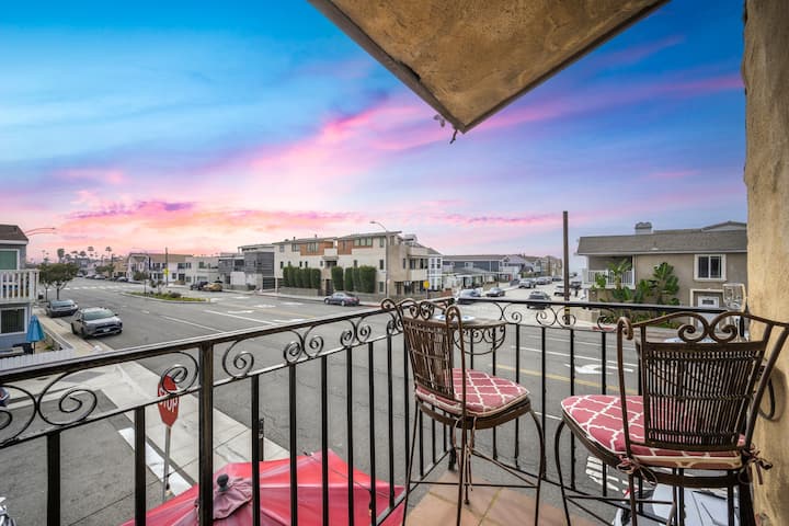 Spanish Castle By The Sea In Newport Beach - Balboa Island, CA