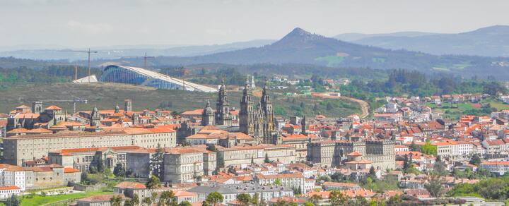 Al Pie Del Camino De Santiago. - Santiago de Compostela