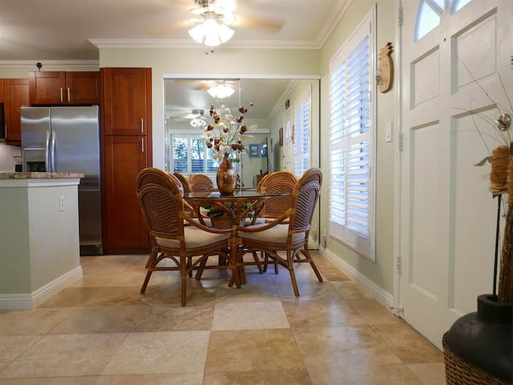 Gorgeous 2 Bedroom Condo - Kihei, HI