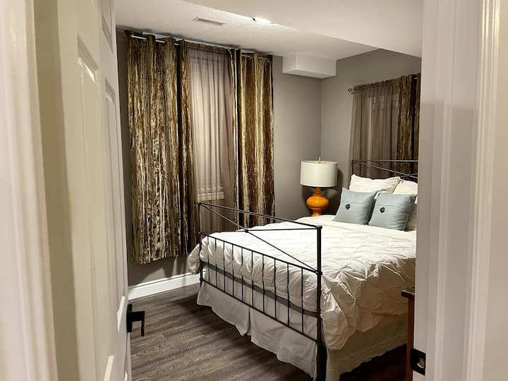 Private Walkout Looking Over Secluded Woods - Barrie