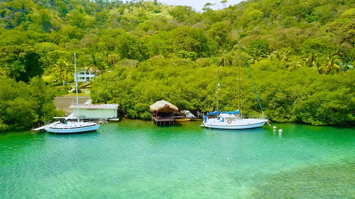 Aeolusguesthouse Home In Portobelo National Park - Panama