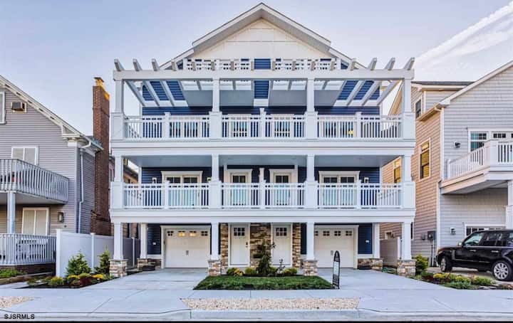 Beach Block Home - Amazing Ocean View! - Ventnor City, NJ
