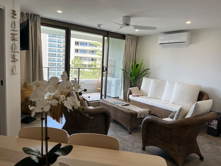 Stay On Orchid - Gold Coast