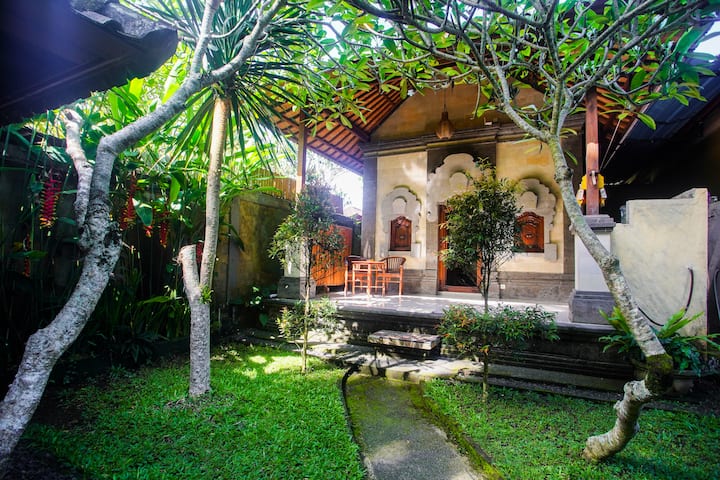 Tropical Jungle Sharing Pool View #1 - Ubud