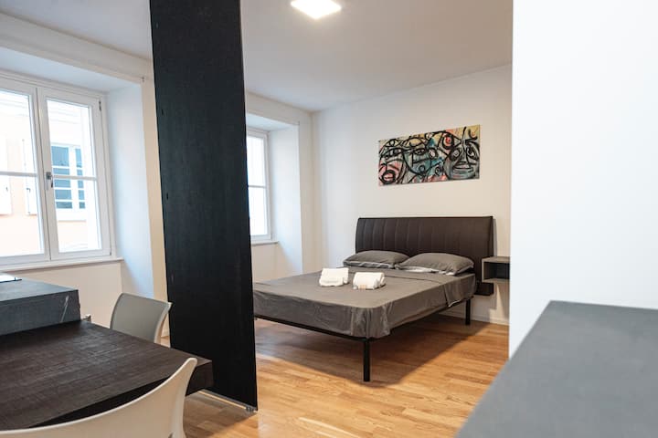 Appartamento In Centro A Trieste - Trieste