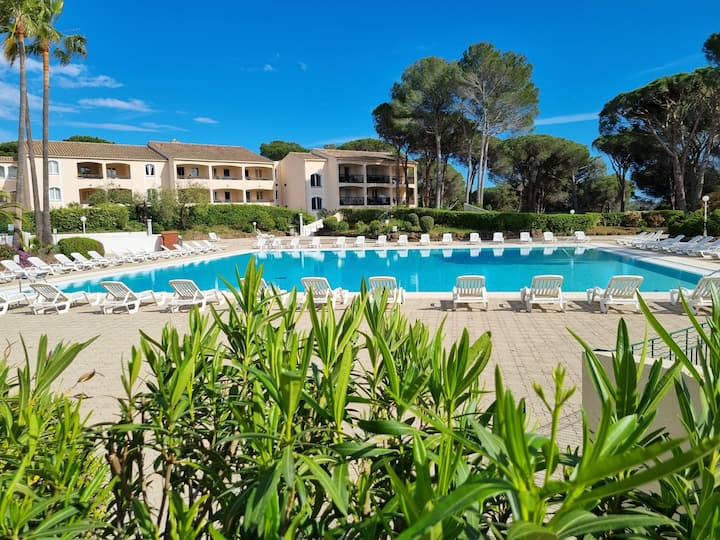 Studio Vue Piscine Valescure Au Milieu Des Golfs - Saint-Raphaël
