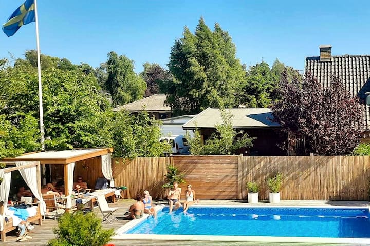 Villa I Höllviken. Buss Till Hyllie Arena 20 Min - Höllviken