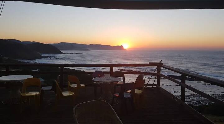 Umngazana Rustic Beach House - Port Saint Johns