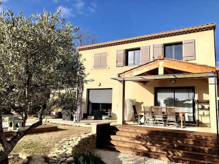 Maison Avec Piscine Dans Le Luberon - Lauris