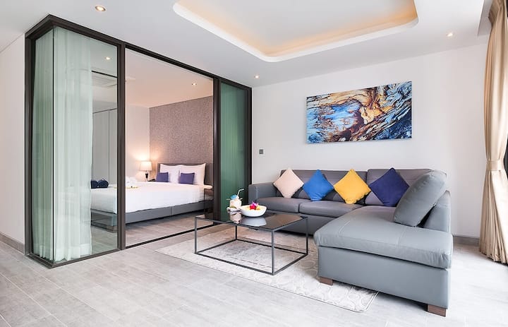 Partial Seaview Apartment Patong - 빠똥