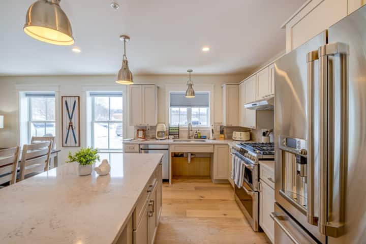 Cady Suite At 109 Main - Stowe, VT