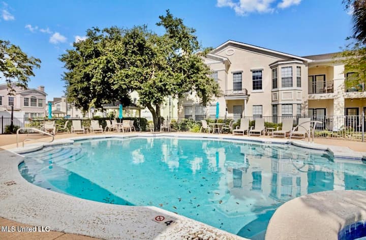 Villa Vacation Luxury On The Gulf - Gulfport, MS